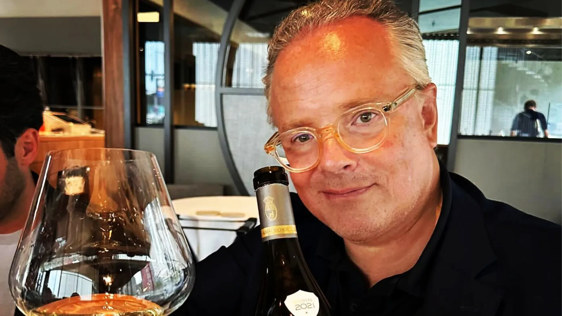 Floris Wyers zet zijn rijke moeder in het zonnetje: ‘Mama I love you’