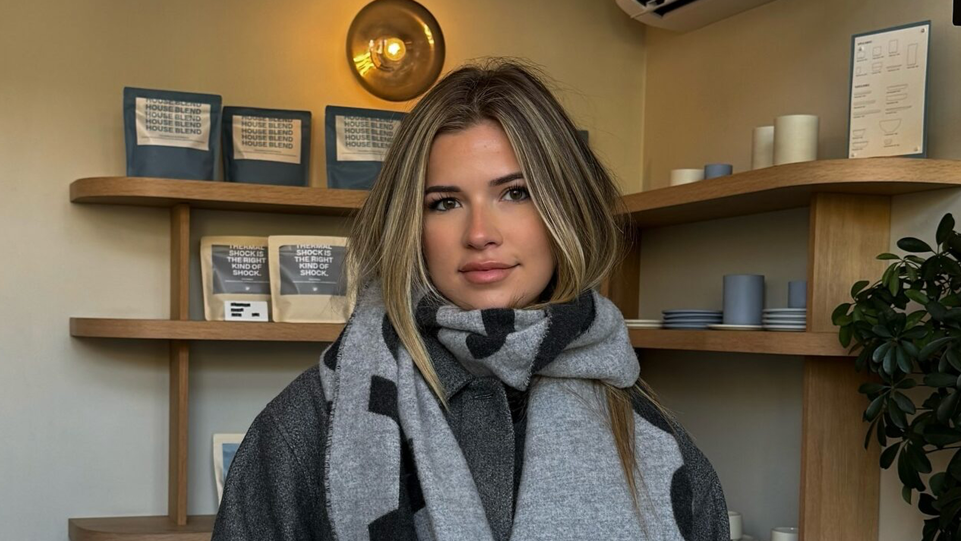 Jade Anna boos op motoragent: 'Stik erin'